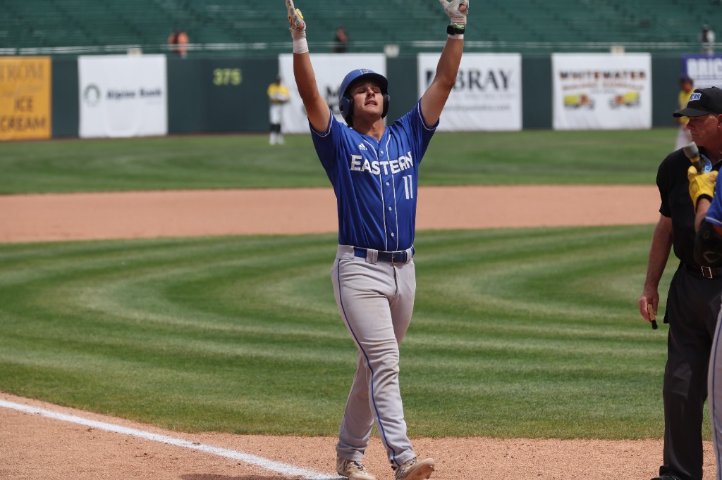 Johnson County holds on to advance - Alpine Bank NJCAA Division I JUCO ...